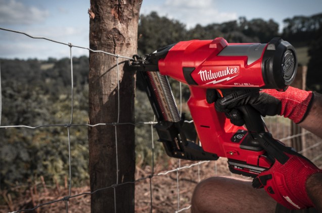 Milwaukee M18 FFUS-0C Stapler Bare
