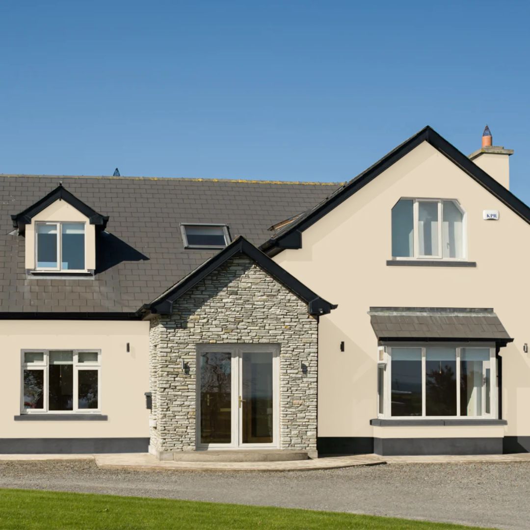 Sandtex Smooth Masonry 10L Oatmeal Exterior Paint